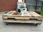 DIY Pallet Patio Coffee Table. | VINTAGE FRONTIER